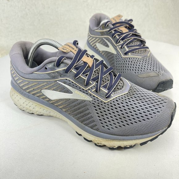 BROOKS GHOST 12 | Shoes | Brooks Ghost 2 Womens Size 8 Trail Running ...